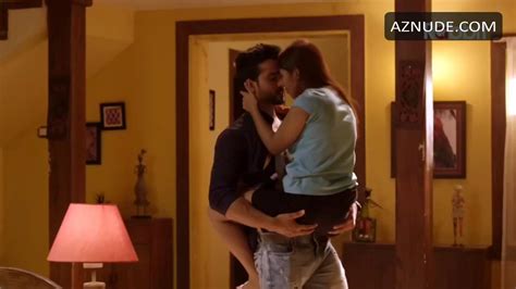 Himanshi Singh Nude Aznude