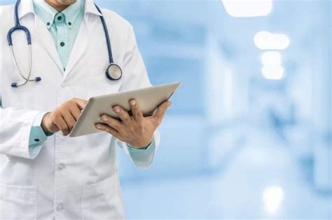 بینظیرترین متن های تبریک روز جهانی پزشک به همسر