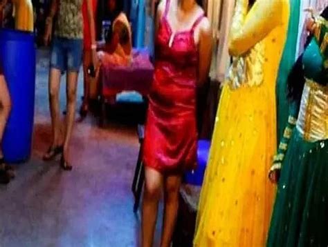 सेक्स रैकेट का भंडाफोड़ 3 लड़की समेत 7 लोग गिरफ्तार जानिए कौन कौन