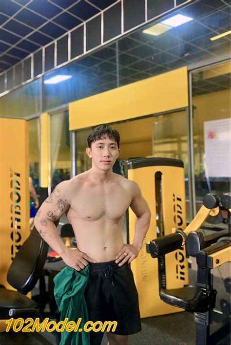 Trai Gym Cu B Body Kh T Vai U Th T B P L I