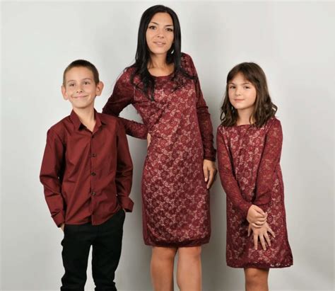 Официални Дантелени Рокли и Ризи в Цвят Бордо