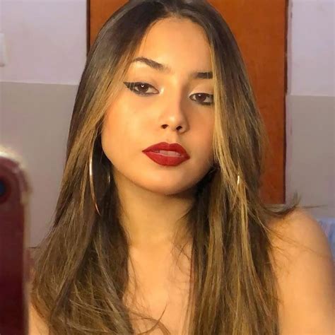 Larissa Hassi Larissahassi • Instagram Photos And Videos