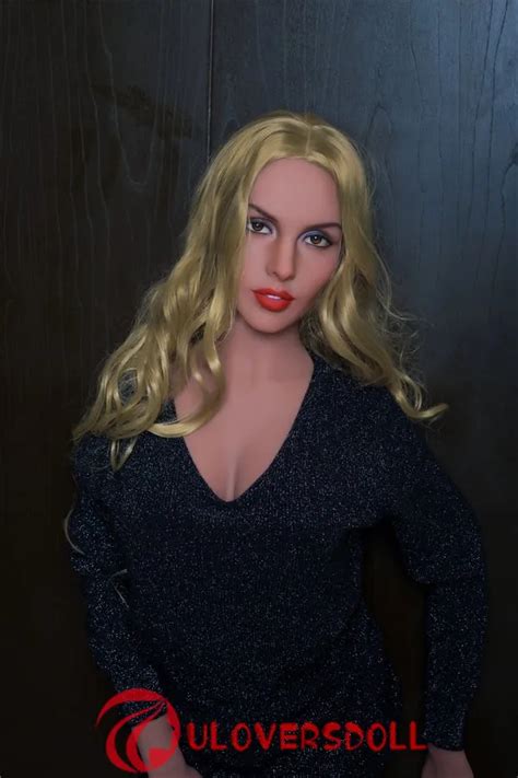 Man Masturbating Sex Doll Madison D Cup