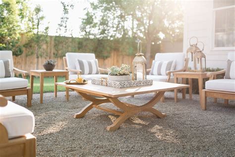 Tips For Styling A Chic Outdoor Patio With Frontgate Patio Furniture