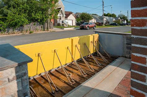 Passive Automatic Flood Barriers