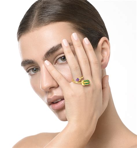 ოქროს ბეჭედი მარჯნით აქატით Zarapkhana