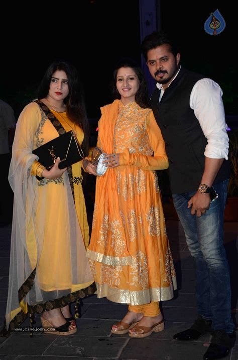Celebs At Smita Thackeray Son Wedding Reception Photo 67 Of 120