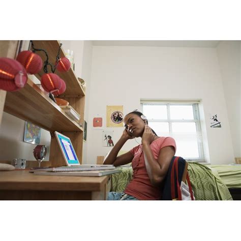 Can A Laptop Computer Work Just Off An AC Adapter Synonym