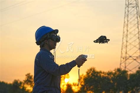 广西钦州电力设施迁改 助力运河建设 人民图片网