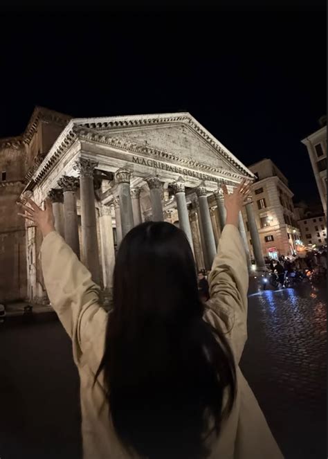 ‘활동 중단 뉴진스 근황 공개됐다··· 아무도 못 알아보는 곳 가고파”