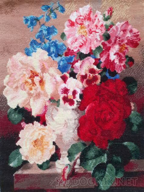 Картина Ваза с цветами Размеры 39x51 Год 2019 Цена 45000 рублей Художник Яремчук Александр