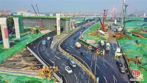 零点立交桥新匝道开启浇筑，南北通行扩建临时道路 济南社会 舜网新闻