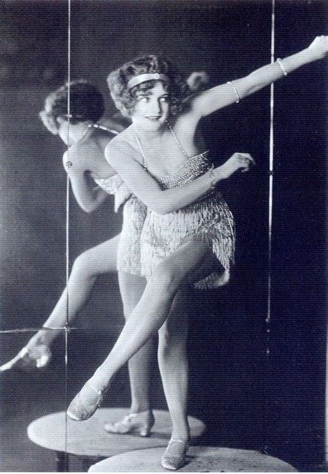 Pin By Tonia Vanderweide On Flappers And Gibson Girls Charleston Dancer Roaring Twenties