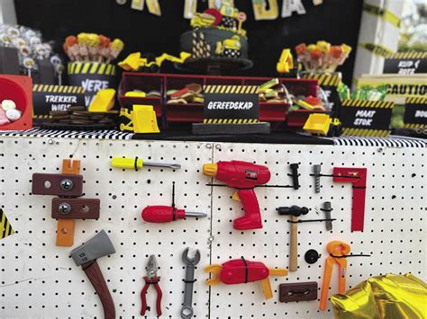 Partytjie Omtrent N Konstruksie Baba En Kleuter