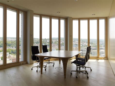 “il Tronco” Office Building Amdl Circle