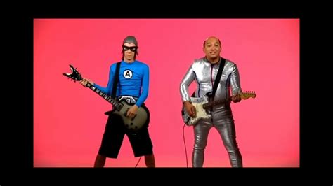 Yo Gabba Gabba Cool Tricks Jeff And Bones Playing The Guitar 🎸 From