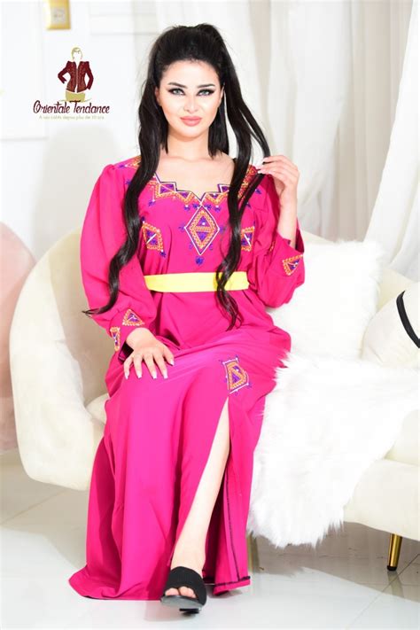 Elegant And Modern Kabyle Wedding Dress