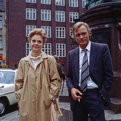 1985 Наталья Николаевна Белохвостикова Борис Василевич Щ… Flickr