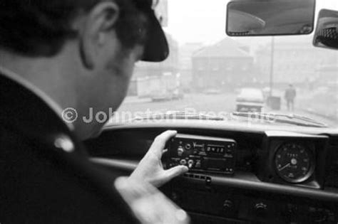 20242825 A Strathclyde Police Officer Demonstrates The New Vascar Device For Catching Speeding