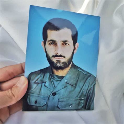 قاب تخته شاسی بسیار زیبای شهید مهدی باکری شهدا مارکت