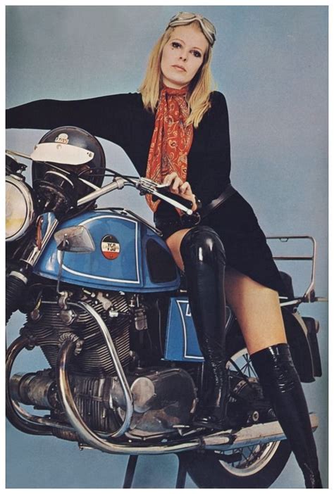 Pin Van Boot Dreamer Op Vintage Boot Babes Autos En Motoren