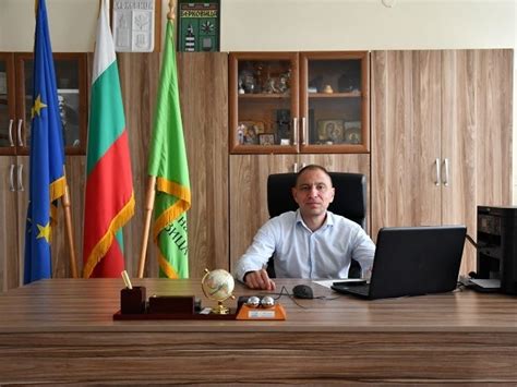 За празника на Берковица Кметът Радослав Найденов излезе с поздравителен адрес