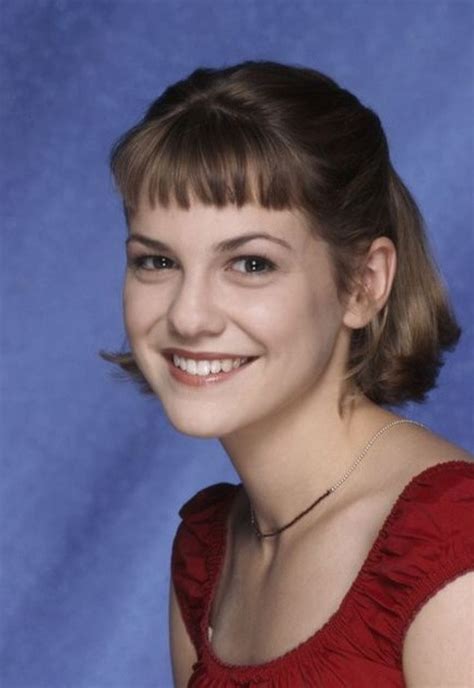 Hot Sexy New Larisa Oleynik Bikini Pics