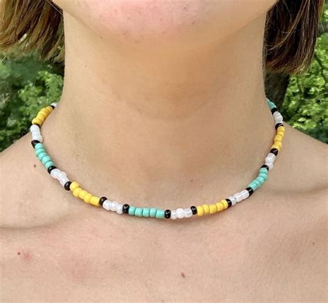 Бісерні чокери — ціна 129 грн у каталозі Чокери Купити аксесуари за доступною ціною на Шафі