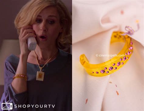 Sex And The City Season 5 Episode 4 Carries Yellow Bangle Bracelet Shop Your Tv
