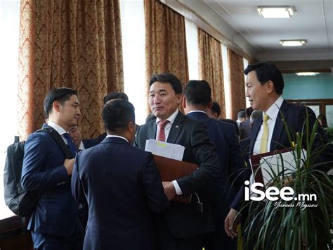 УУХҮ ийн сайд Г Дамдинням шатахуун импортлогч аж ахуй нэгжүүдтэй уулзана Isee Mn