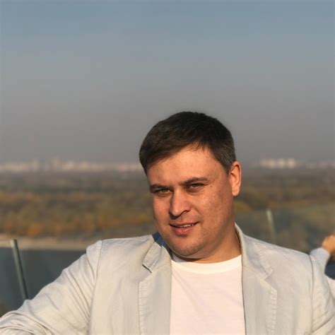 Vitaliy Nykonenko Митний брокер ТОВ Аделаїда Linkedin