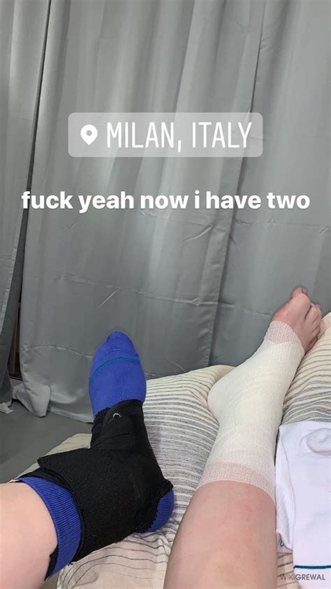 Billie Eilish Feet Page 11 Of 16 Wikigrewal