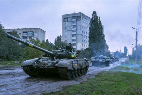 Putins Mobilized Troops Forced To Buy Their Own Equipment Armor Ukraine