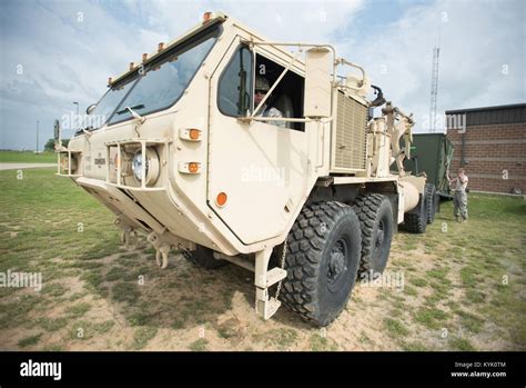 Load Handling System Hi Res Stock Photography And Images Alamy
