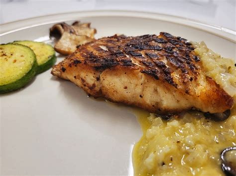 집에서 즐기는 홈스토랑 농어 스테이크 레시피 겉바속촉 생선 스테이크 만드는법