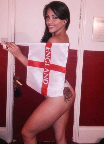 Tattooed Chicks With A Lot Of Sex Appeal Pics Gif Izispicy Com