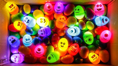 반짝 반짝 귀여운 야광 몬스터 에그가 박스 속에 가득 캄캄한 곳에서 열어 보아요 Youtube