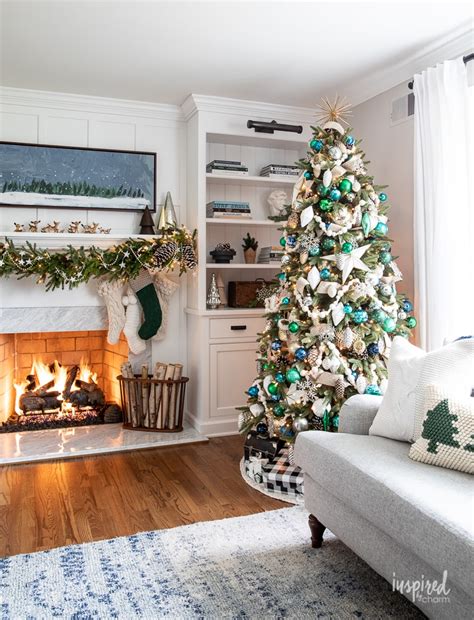 2020 Living Room Christmas Tree Tree Decorating Ideas And Tips