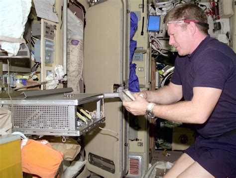 Space Station 20th Sts 98 Delivers Destiny To The International Space