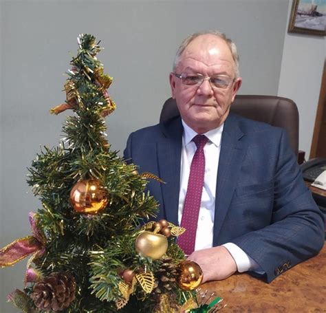 Дорогие земляки от всего сердца поздравляю вас с наступающими праздниками Новым годом и