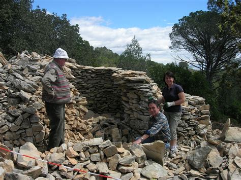 La Capitelle Izard Pierre Sèche Et Garrigue Caveirac