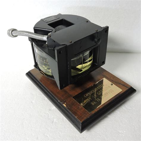 Compass Magnetic Direct Reading Us Navy Mark Ix With Plaque Aeroantique