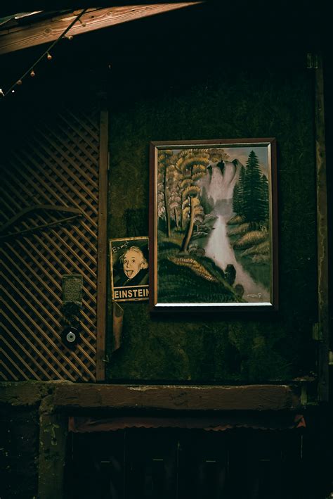 경치 그림 길 나무 나무 격자 나뭇잎 녹색 빛깔 따뜻한 조명 러스틱 문화 장식 벽 벽면 디자인 빈티지 스타일 산 세로 소박한 스타일 아시아