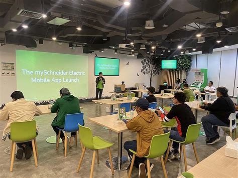 Schneider Electrics Master Switch Program Builds A Better Path For Filipino Electricians