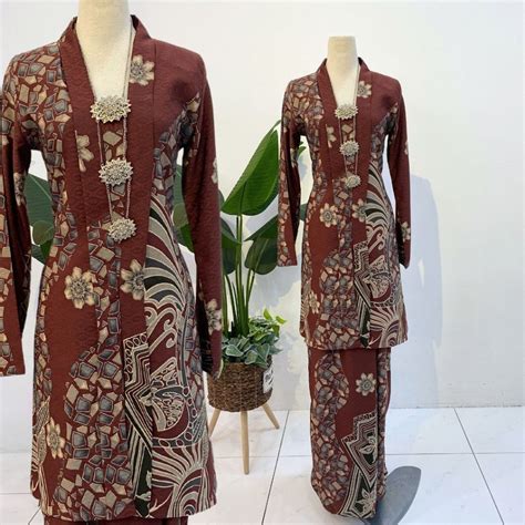 Baju Kebarung Jentayu Batik Malaysia Untuk Wanita Dewasa Pelbagai