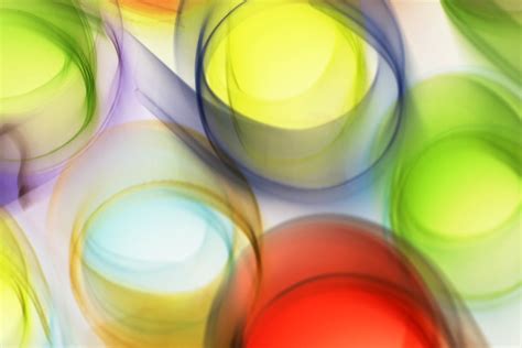 가벼운 관념적인 구 아라 투바 그래픽 기하학적 나타내는 노란색 녹색 다색 다이나믹한 다채로운 다채로운 원 독창성 디자인 매끄러운 모션 블러