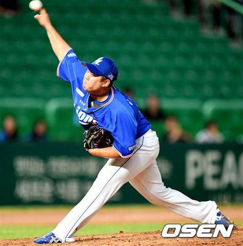 이승현 혼신의 투구 사진