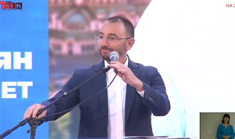 САМО В ПИК УНИКАЛНИ СНИМКИ от детството и младежките години на Антон Хекимян Информационна