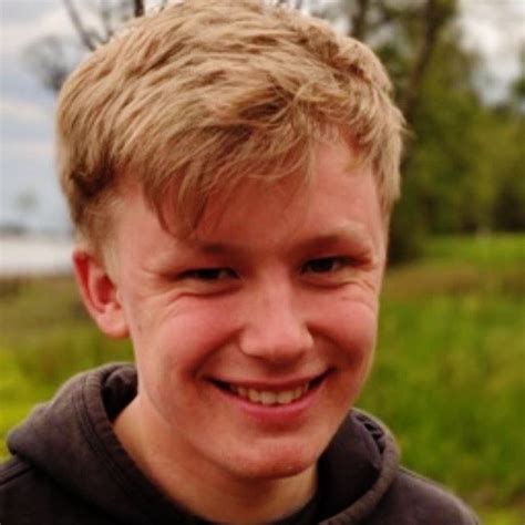 Noah Bateman Freelance Graphic Designer Freelance Linkedin