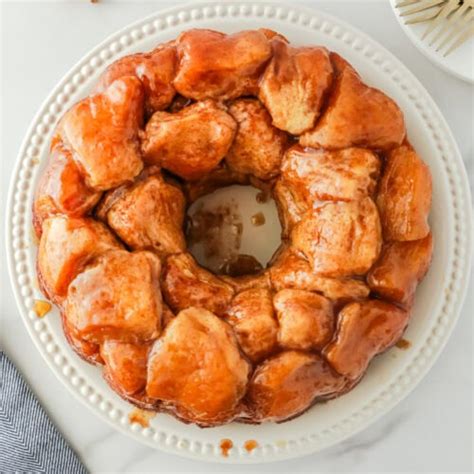 Irresistible Monkey Bread Recipe With Pillsbury Biscuit Dough